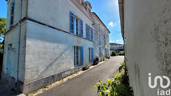 Maison à vendre - Saint-Jean-dAngély - 5 pièces - 3 chambres