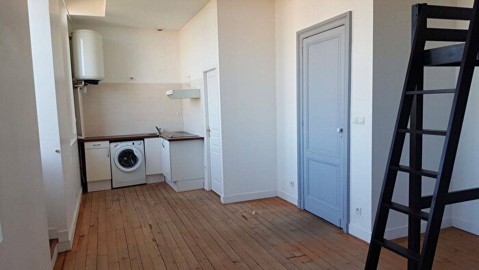 Appartement 1 pièce à louer à Nansouty, Saint Genès, Bordeaux