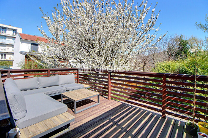 Suresnes, Plateau Ouest : Appartement 5 pièces à vendre