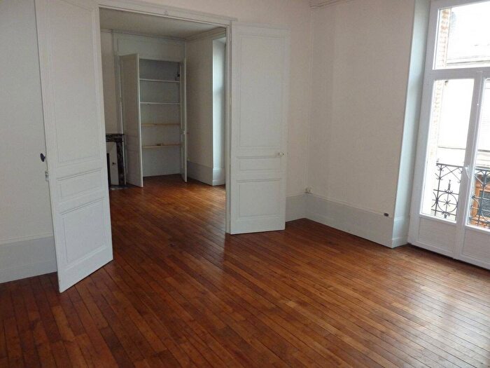 Cité Universitaire-Albert Thomas, Limoges : Appartement 3 pièces à louer