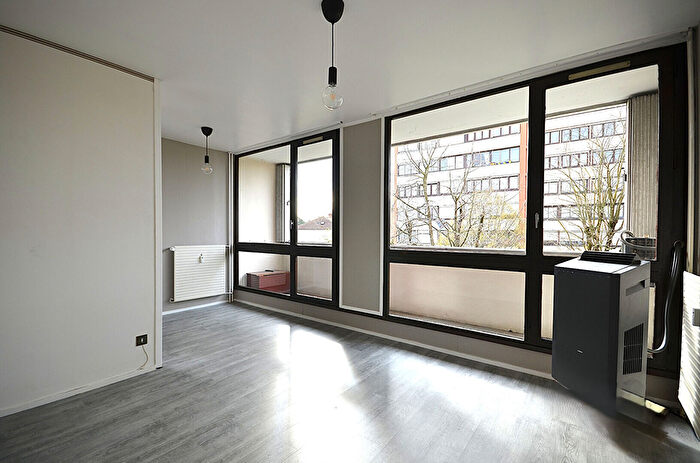 Appartement à vendre - Villeurbanne, Cusset - 2 pièces - 1 chambre