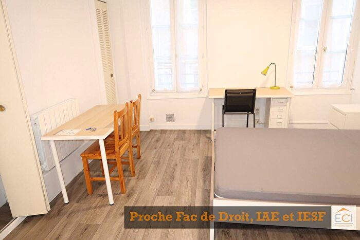 Centre-Hôtel de Ville, Limoges : Appartement 1 pièce à louer