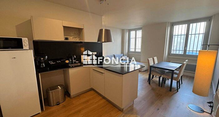 Palais de Justice-Saint Eusebe-Pont, Auxerre - Appartement 2 pièces à louer