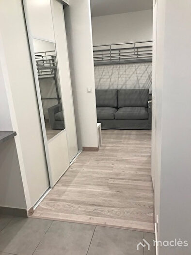 Appartement à vendre - Ris-Orangis, Réno, Gare, Oiseaux - 1 pièce