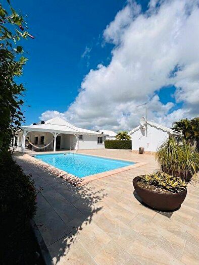 Maison à louer - Saint-François - 4 pièces - 3 chambres