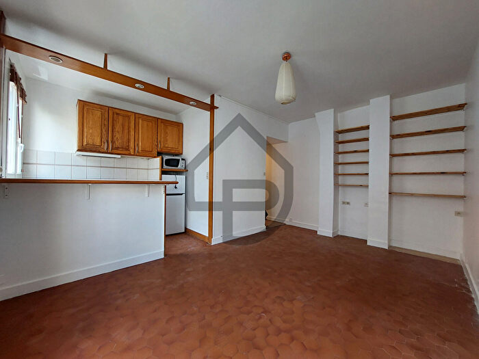 Appartement à louer - Paris e , République, Saint-Ambroise - 2 pièces - 1 chambre