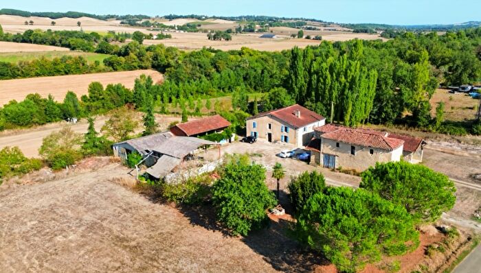 Bonas - Maison 6 pièces à vendre