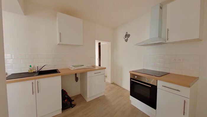 Maison 4 pièces à louer - Châtellerault, Centre-ville