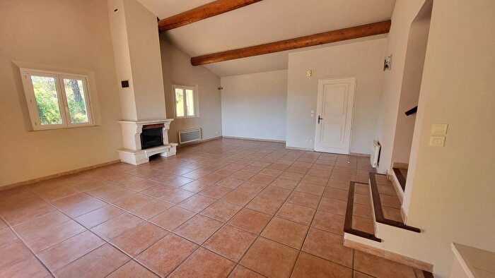 Maison 5 pièces à Villelaure, à louer