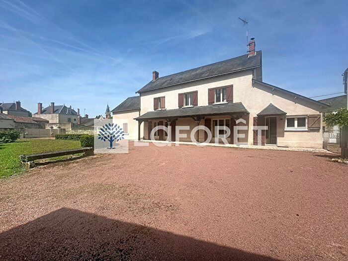 Saint-Martin-de-Sanzay - Maison 6 pièces à vendre