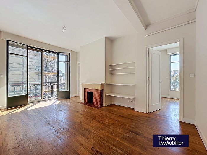 Appartement 4 pièces à vendre à Quartiers Centre, Centre-ville