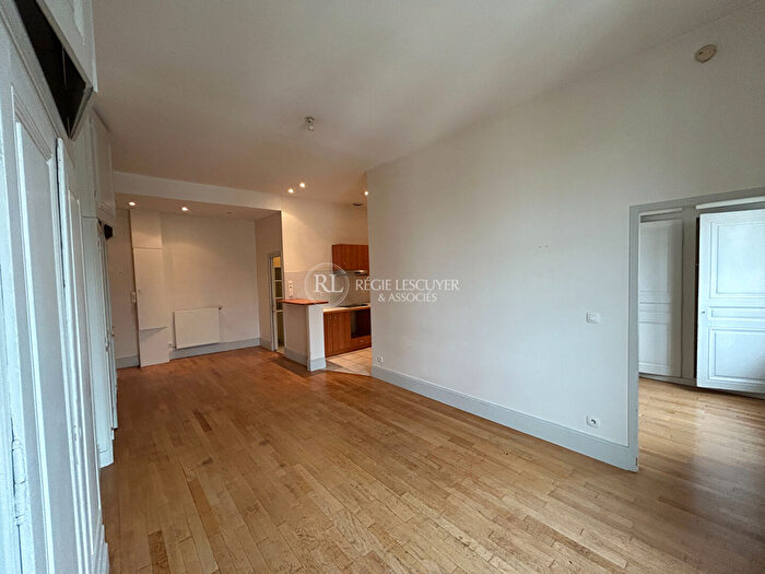 Appartement à louer - Lyon e , Guillotière - 2 pièces - 1 chambre