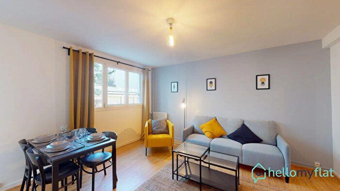 Appartement 5 pièces à louer à Reims, Barbâtre