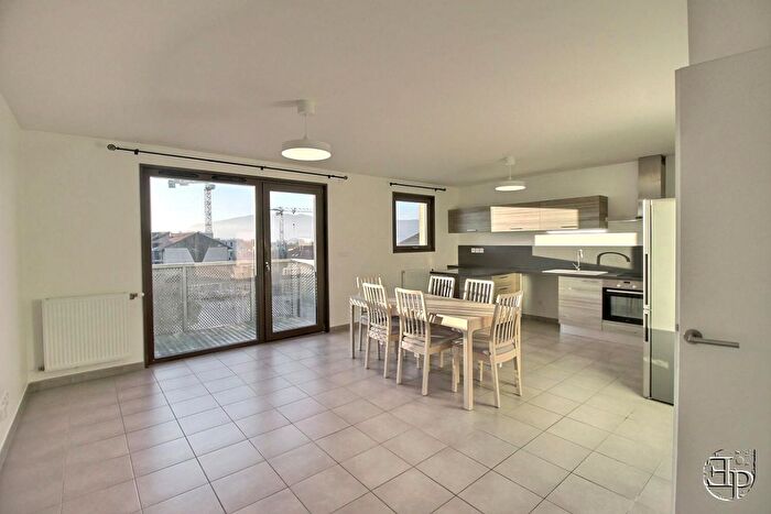 Appartement 3 pièces à Viry, à vendre