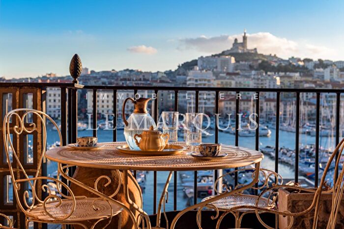 Appartement à vendre - Marseille e , Hôtel de ville - 4 pièces - 3 chambres