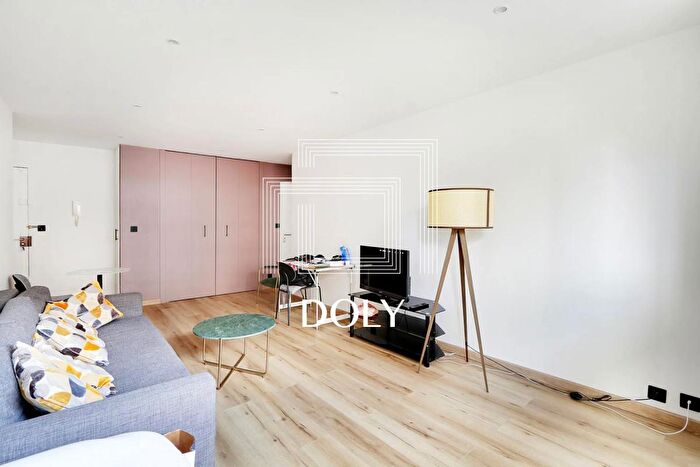 Appartement à vendre - Montreuil, Solidarité, Carnot - 1 pièce