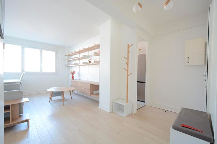 Saint-Maur-des-Fossés, Les Mûriers : Appartement 2 pièces à vendre