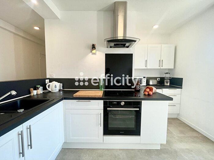 Appartement à vendre - Tours, Centre-ville - 4 pièces - 2 chambres