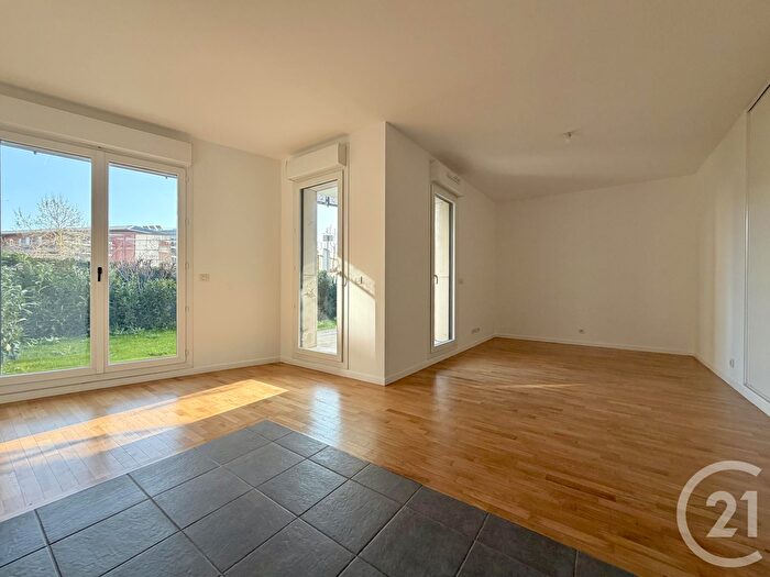 Issy-les-Moulineaux, Les Epinettes, Le Fort, Les Hauts d'Issy : Appartement 2 pièces à vendre