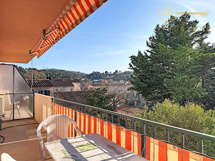 Appartement à vendre - Saint-Cyr-sur-Mer, Centre-ville, La Deidière - 4 pièces - 3 chambres