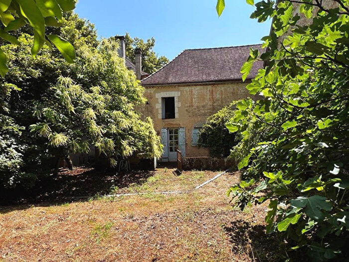 Maison à vendre - Coulaures - 7 pièces - 4 chambres