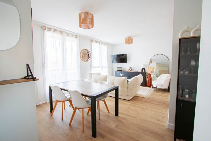 Appartement à vendre - Trélazé - 3 pièces - 2 chambres