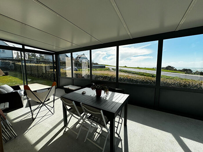 Maisons à vendre et appartements à louer - 1