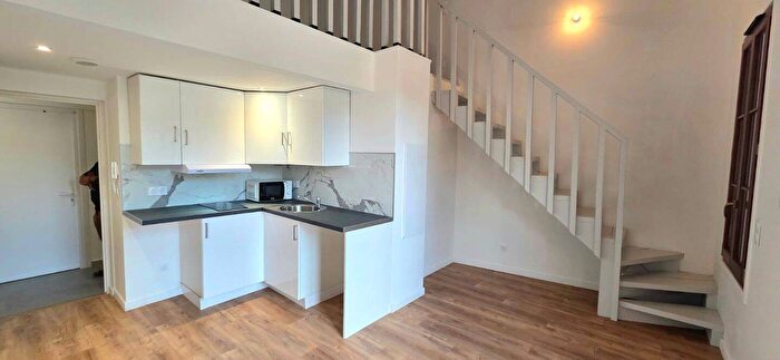 Appartement à louer - Saint Sylvestre, Nice - 2 pièces - 1 chambre