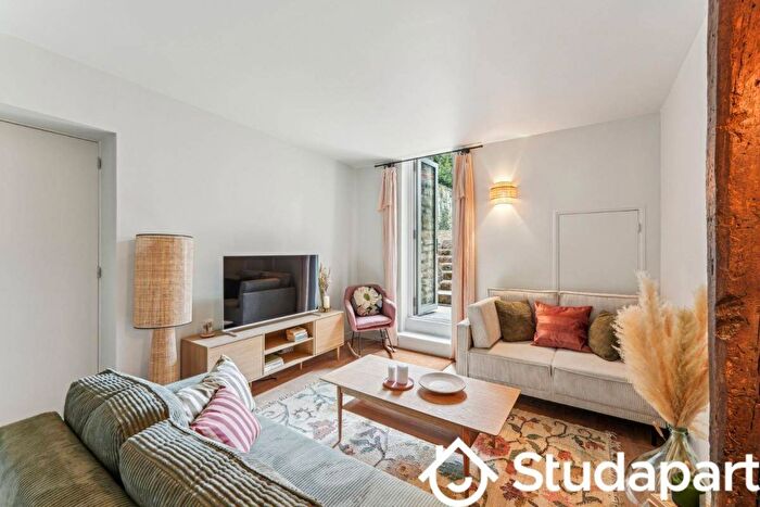 Appartement à louer - Centre Ville Ouest, Villejuif - 1 pièce - 3 chambres