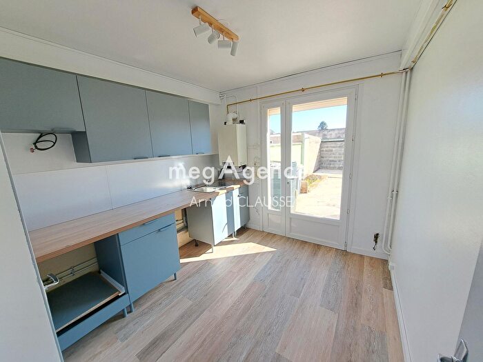 Maison à louer - Auxi-le-Château - 7 pièces - 5 chambres