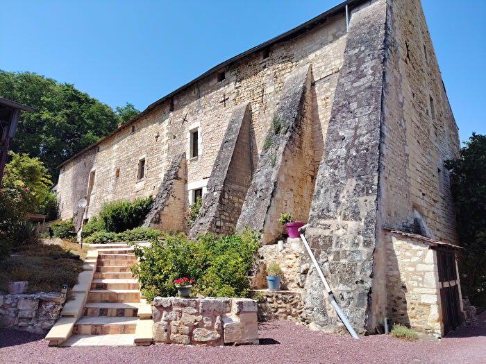 Maison 14 pièces à vendre à Dangé-Saint-Romain
