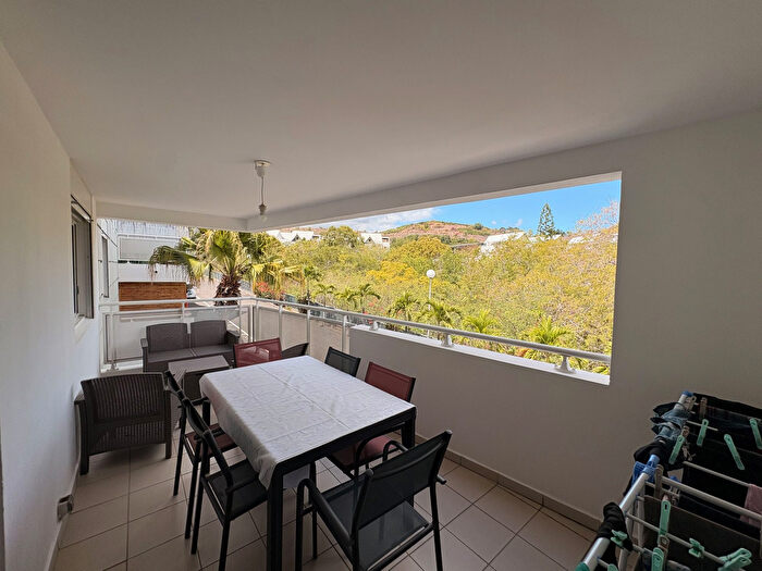 Saint-Paul, Fleurimont : Appartement 6 pièces à vendre