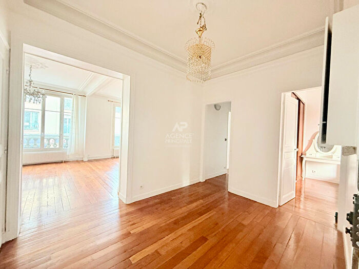 Appartement à vendre - Houilles, Centre-ville - 4 pièces - 2 chambres