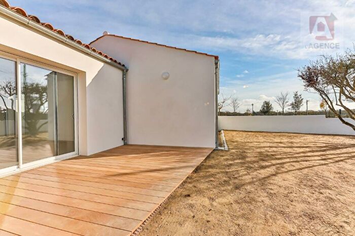 Maison à louer - Saint Gilles Sud, Saint-Gilles-Croix-de-Vie - 4 pièces - 3 chambres