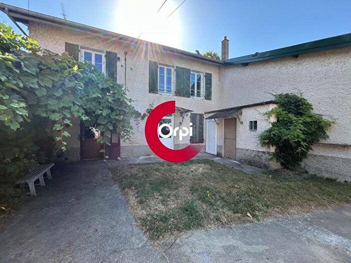 Maison 3 pièces à Les Côtes-d'Arey, à louer