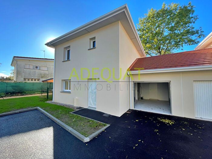 Maison à vendre - Sérézin-de-la-Tour - 4 pièces - 3 chambres