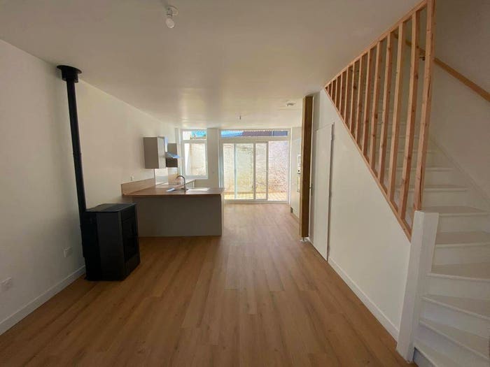 Centre Ville, Béthune : Maison 4 pièces à louer