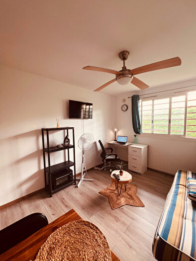 Saint-Denis, Le Moufia, Sainte-Clotilde - Appartement 1 pièce à louer
