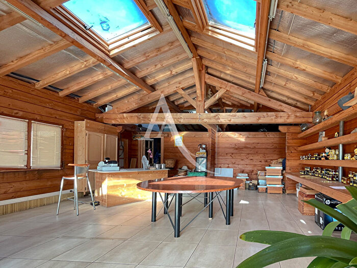 Maison à vendre - Salles - 6 pièces - 2 chambres