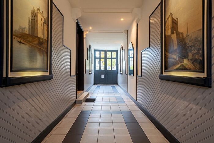 Maison à vendre - Saumur, Nantilly - 15 pièces - 13 chambres