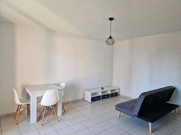 Henri Sellier-Aujonnière, Vierzon - Appartement 2 pièces à louer