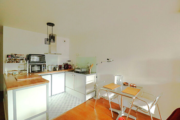 Appartement 1 pièce à louer à Paris 15ème, Saint-Lambert, Convention