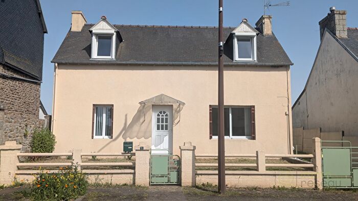 Plouëc-du-Trieux : Maison 5 pièces à vendre