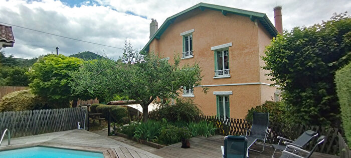Maison 14 pièces à vendre - Saint-Sauveur-de-Montagut