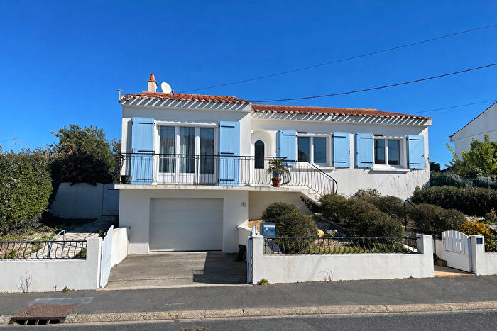 Maison à vendre - Saint-Gilles-Croix-de-Vie - 4 pièces - 3 chambres