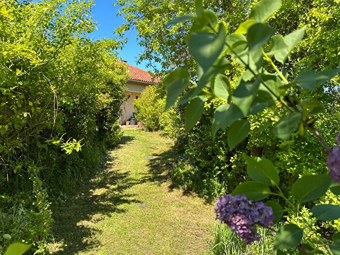 Maison à vendre - Manas-Bastanous - 5 pièces - 3 chambres