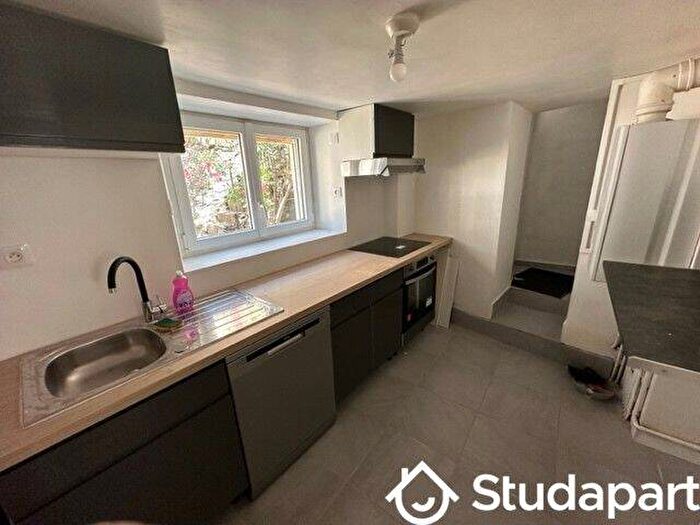 Appartement à louer - Doutre-Saint Jacques-Nazareth, Angers - 1 pièce - 1 chambre