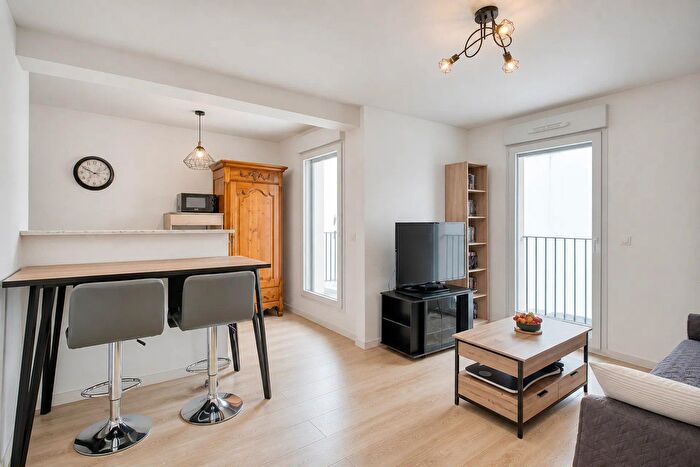 Nancy, Poincaré, Foch, Anatole France, Croix de Bourgogne - Appartement 2 pièces à vendre