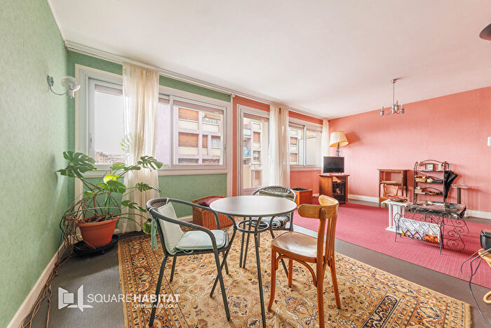 Appartement à vendre - Clermont-Ferrand, Delille, Cathédrale, La Gare - 4 pièces - 3 chambres