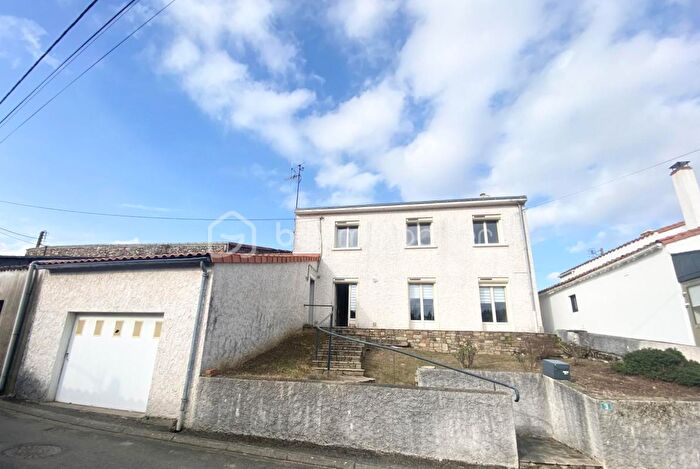 Tillières : Maison 4 pièces à vendre